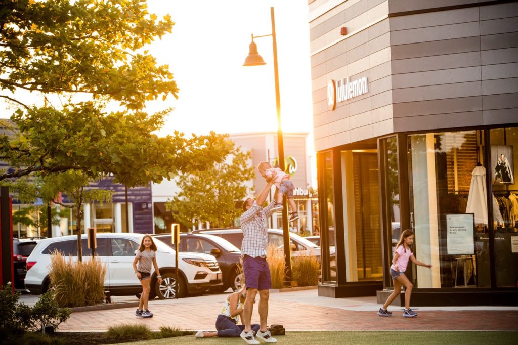Five New Stores Open at MarketStreet Lynnfield - Northshore Magazine