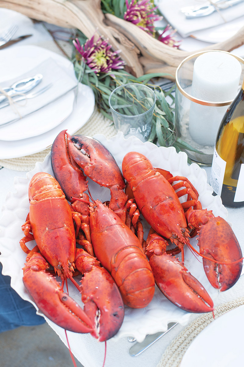 What Makes a Traditional New England Clambake? - Northshore Magazine