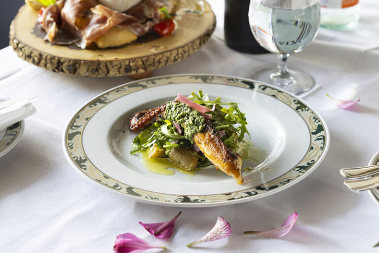 Il Ponte Serves Up Italian Cuisine and a Convivial Neighborhood Vibe in ...