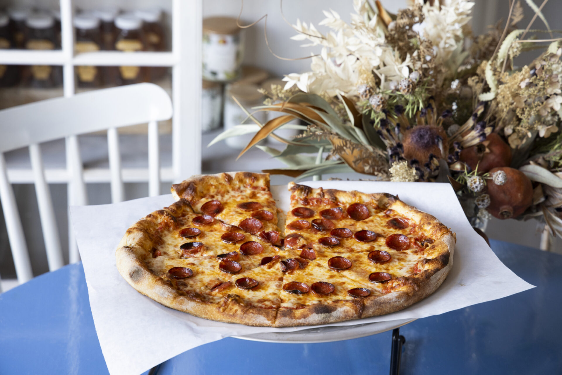 Pizza Night: Honeycomb’s New York-Style Pies Are a Community Cult ...