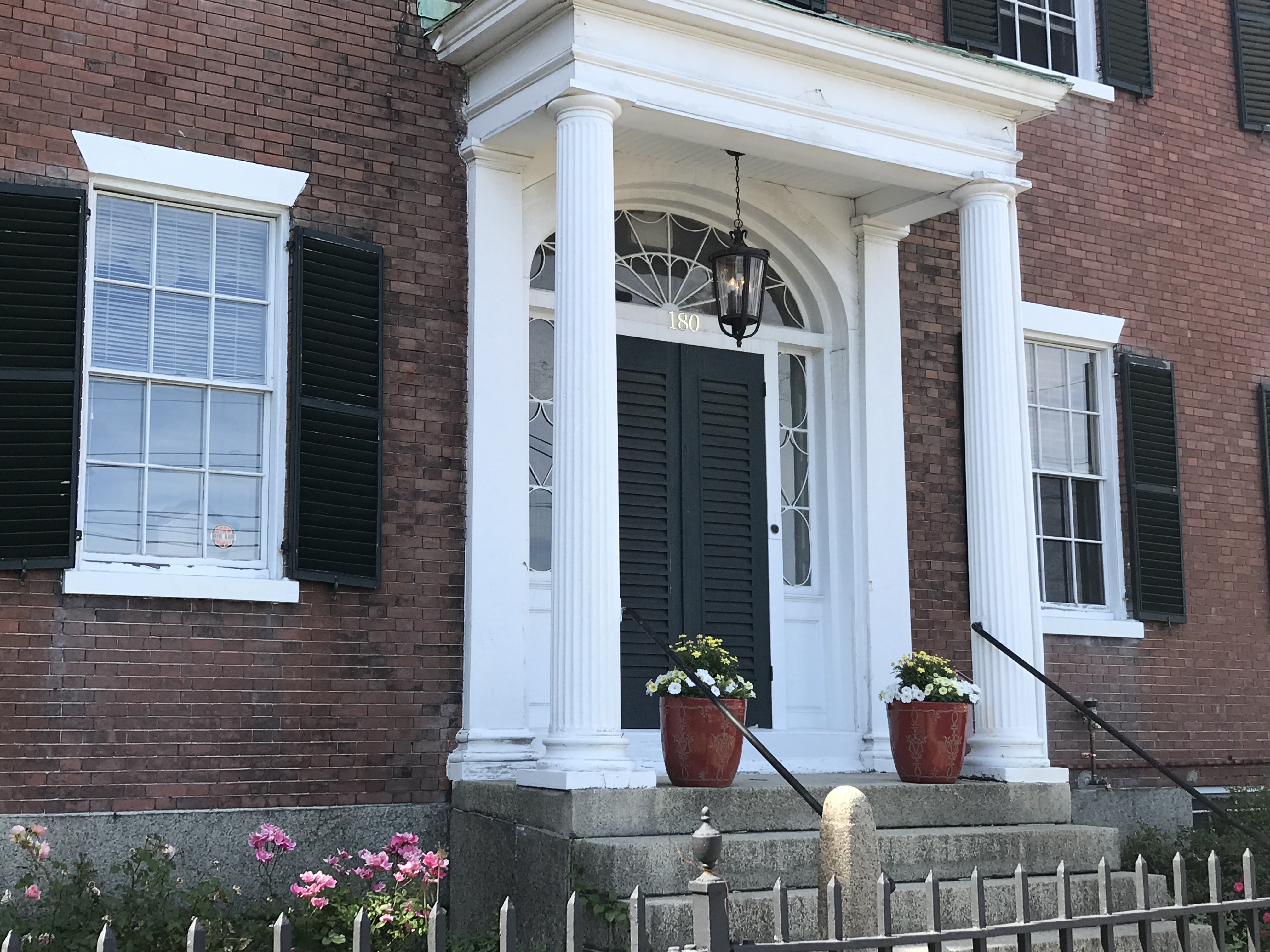 The Brookhouse: A Residence for Women - Northshore Magazine